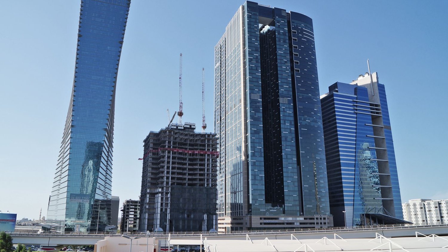 Sheikh Zayed Road: образ жизни, недвижимость, инфраструктура и ...