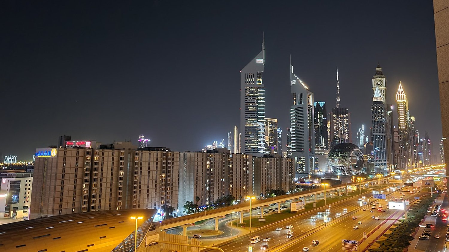 Sheikh Zayed Road: lifestyle, property, infrastructure & attractions ...